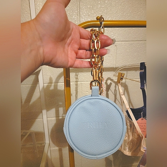 TRULY | Bags | Truly Cross Body Chain Bag | Poshmark